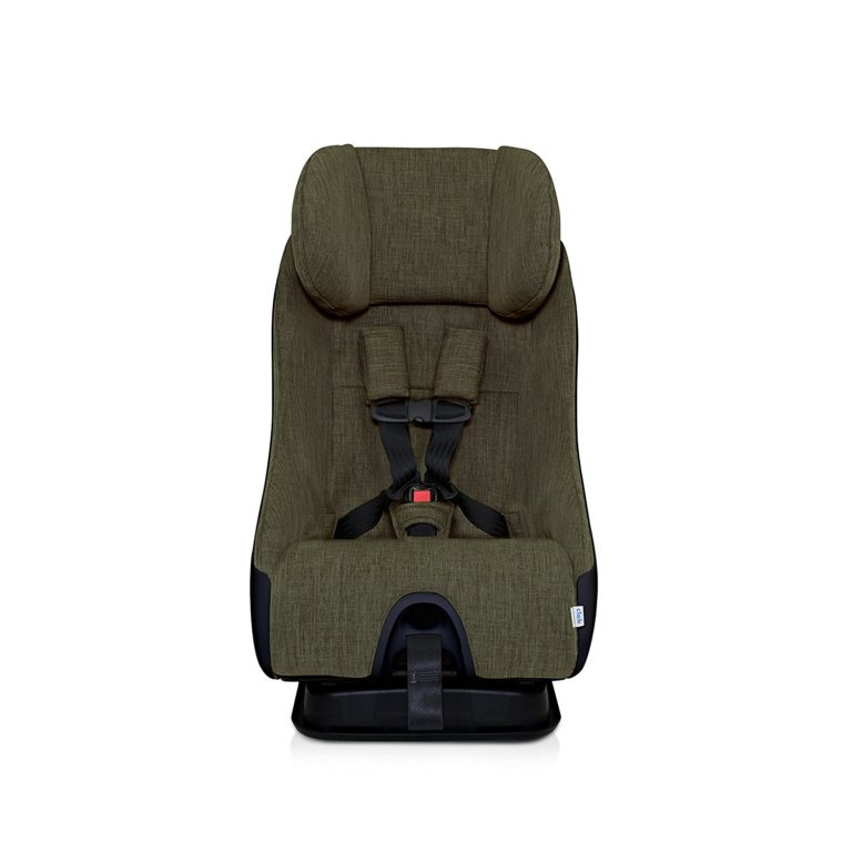 Clek Fllo Review: Extended Rear-Facing to 50 Pounds, and Lighter than ...
