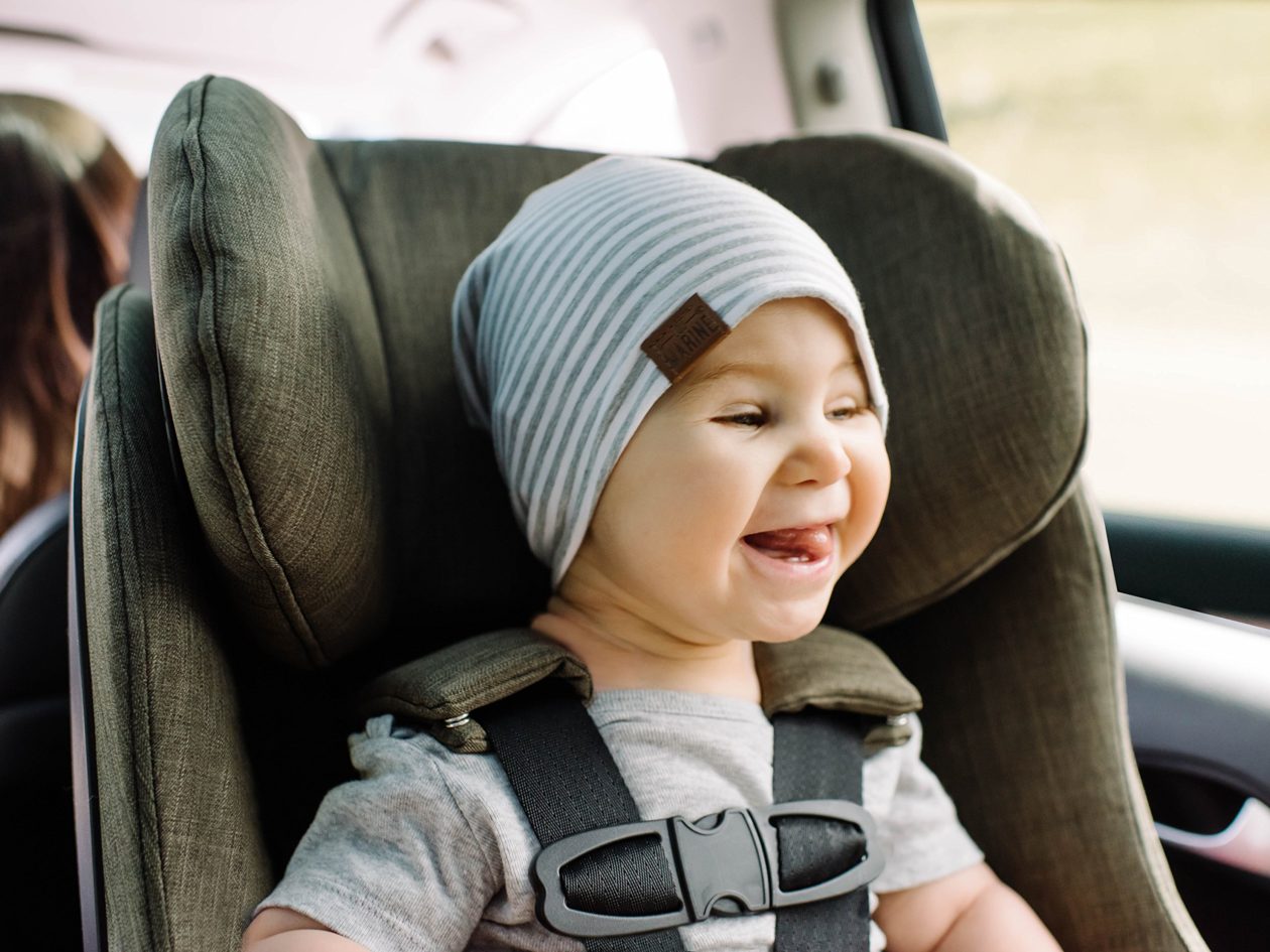 Clek Fllo Review: Extended Rear-Facing to 50 Pounds, and Lighter than ...