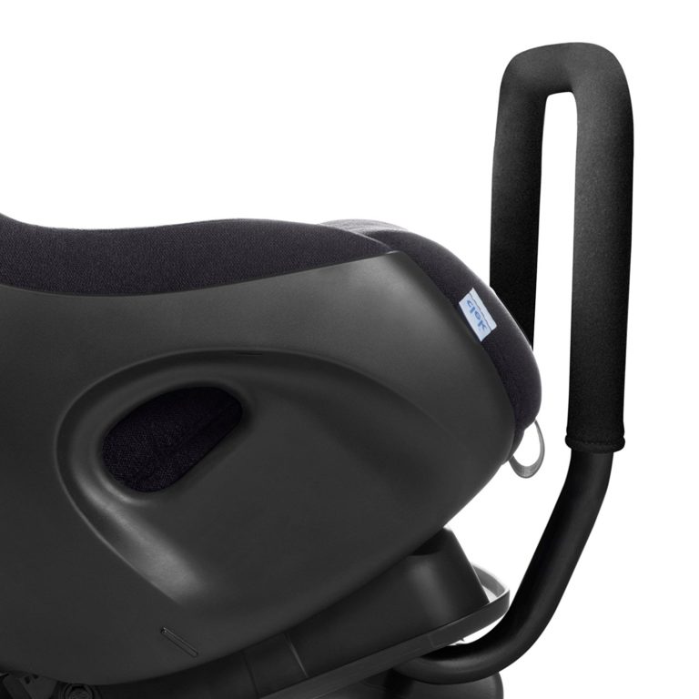 Clek Fllo Review: Extended Rear-Facing to 50 Pounds, and Lighter than ...